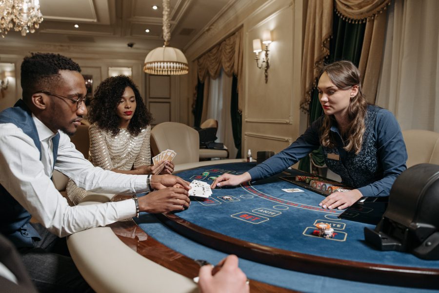 A Guide to Modern Day Poker Fashion - Your Fashion Jewellery - A ...